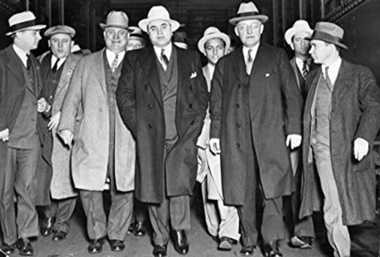 Detienen en Italia a siete personas que intentaban reorganizar la Cosa ...