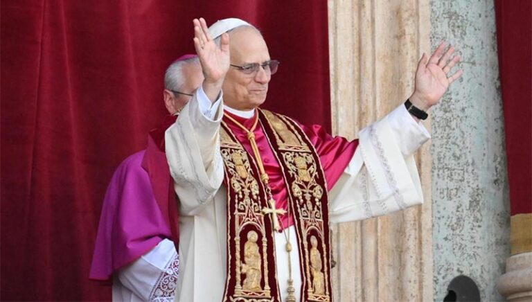 Papa León XIV pide que las armas «callen» y se trabaje por la paz ...